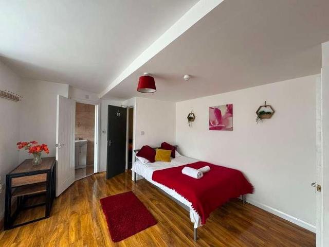 Maybank Avenue, Wembley, HA0