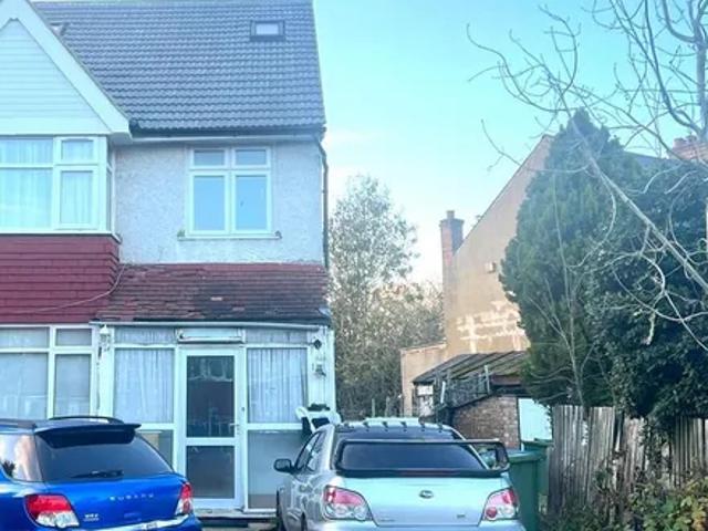 Maybank Avenue, London, HA0 2SZ, United Kingdom | Room for rent #131563561 | Rentberry