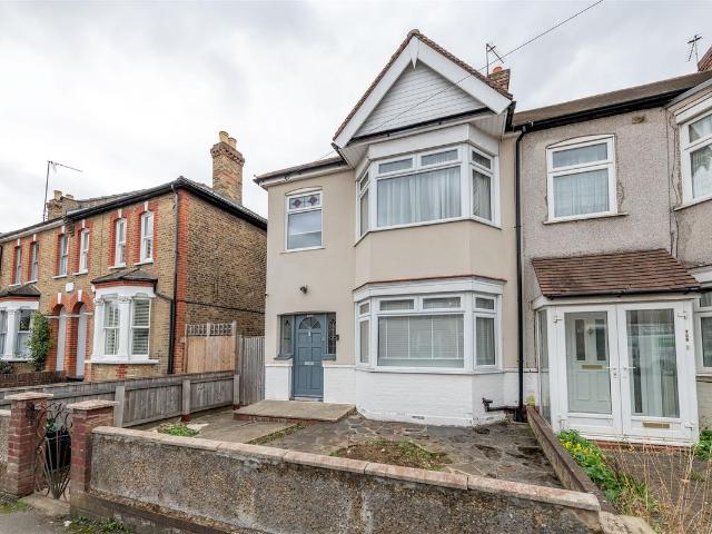 Maybank Road, South Woodford E18, 3 bed semi detached house to rent, £2,400 pcm | PrimeLocation