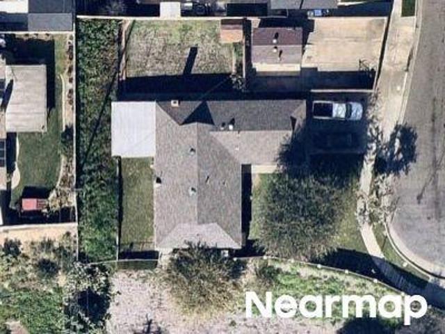 Maybrook Ave