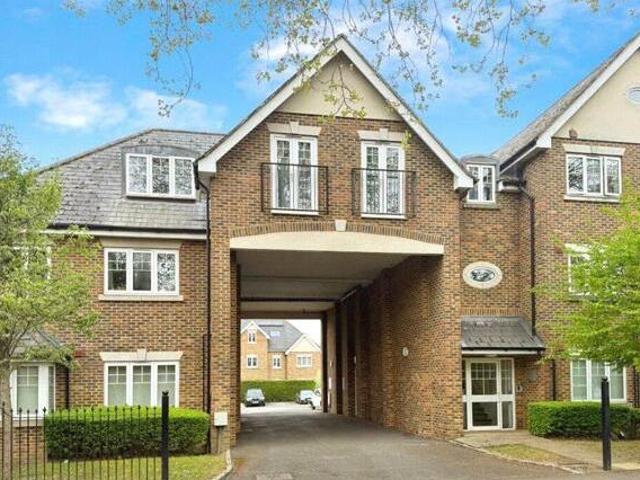 Maybury Road, Woking, 1 Bedroom Apartment