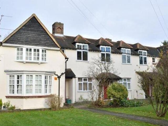 Maycross Avenue, Morden, 2 Bedroom Ground
