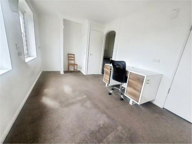 Mayday Road, Thornton Heath, CR7 Studio to rent £1,000 pcm £231 pw