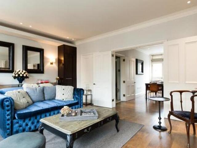 Mayfair, North Audley Street, London, 2 Bedroom Apartment