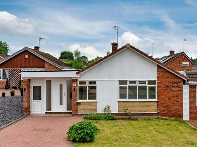 Mayfair Close, Albrighton, 2 Bedroom Detached