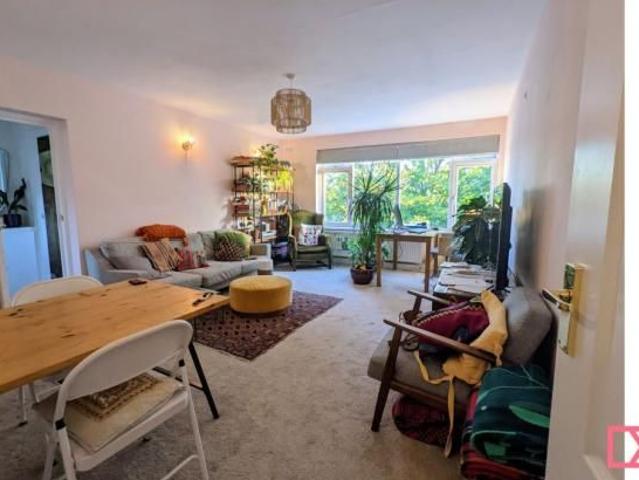 Mayfair Court Fenwick Road, London SE15, 2 bed flat to rent, £2,100 pcm | PrimeLocation