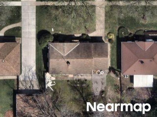 Mayfair Ln