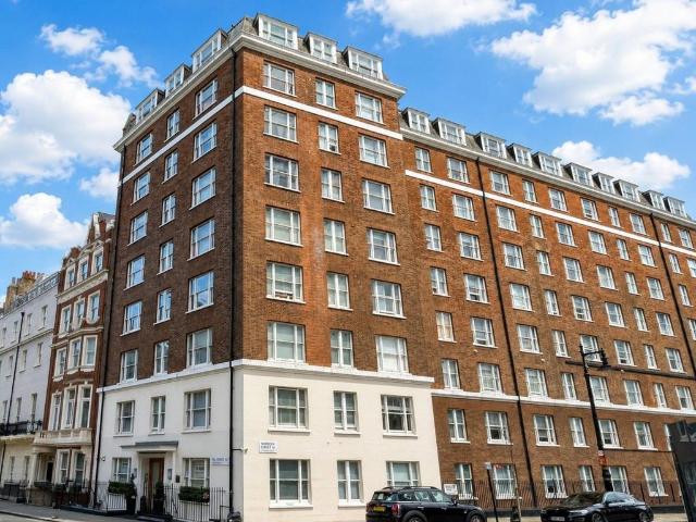 Mayfair, London W1J 1 bed apartment to rent £3,510 pcm £810 pw