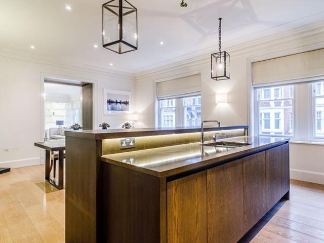 Mayfair, London W1K, 3 bed flat to rent, £25,567 pcm | PrimeLocation