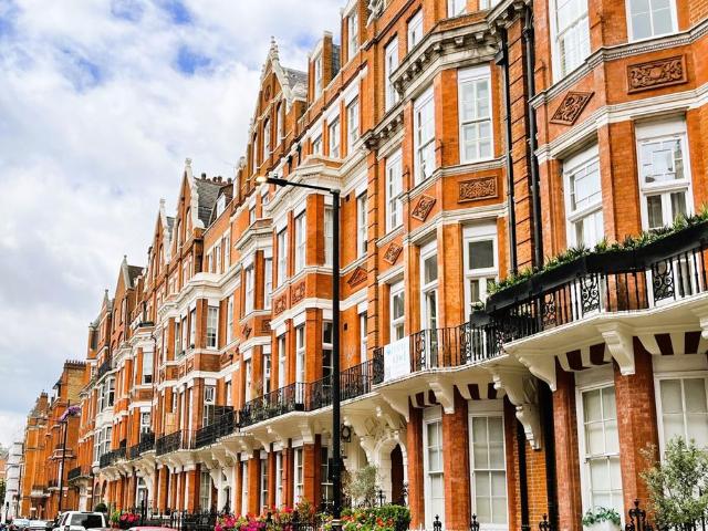 Mayfair, London W1K 4 bed apartment to rent £19,998 pcm £4,615 pw