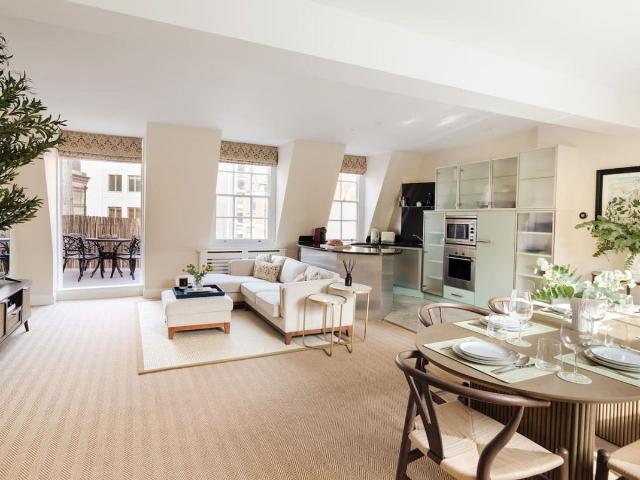 Mayfair W1J, 2 bed flat to rent, £20,238 pcm | PrimeLocation