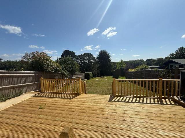 Mayfield TN20 4 bed semi detached house to rent £2,250 pcm £519 pw