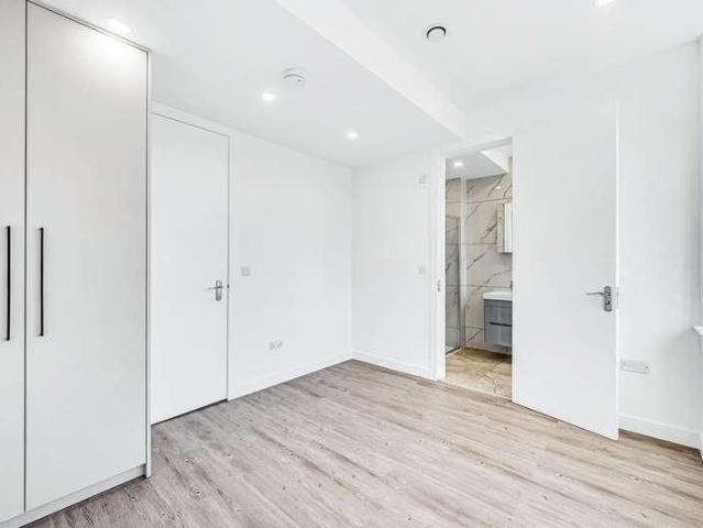Mayfield Avenue, Ealing, London, W13