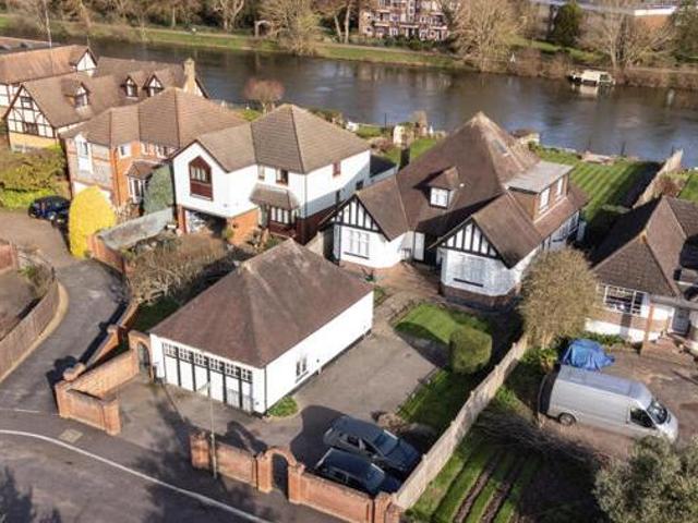 Mayfield Gardens, Staines upon thames, 5 Bedroom Detached
