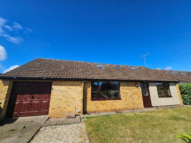 Mayfield Road, Banbury, OX16 9DW 3 bed chalet to rent £1,550 pcm £358 pw