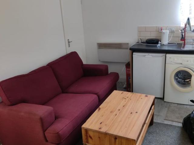 Mayfield Road, Leicester LE2, 1 bed flat to rent, £700 pcm | PrimeLocation