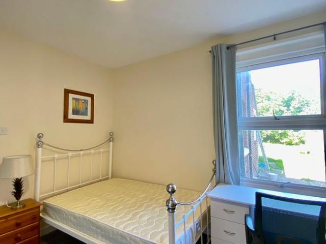 Mayfield Road, Southampton SO17, Studio to rent, £950 pcm | PrimeLocation