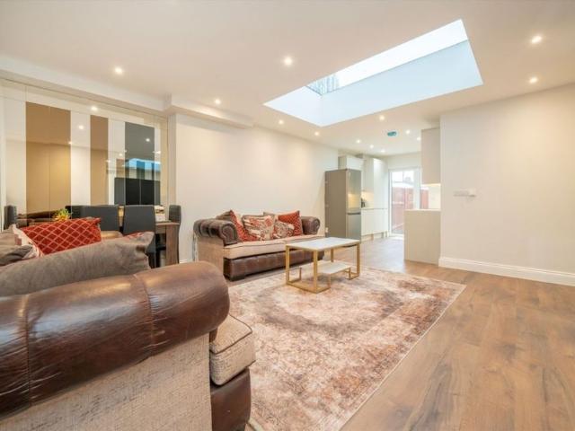 Mayfield Road, W3, London