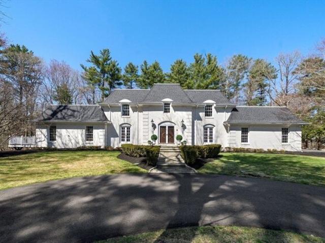 Mayflower Cir, Hanover, Home For Sale