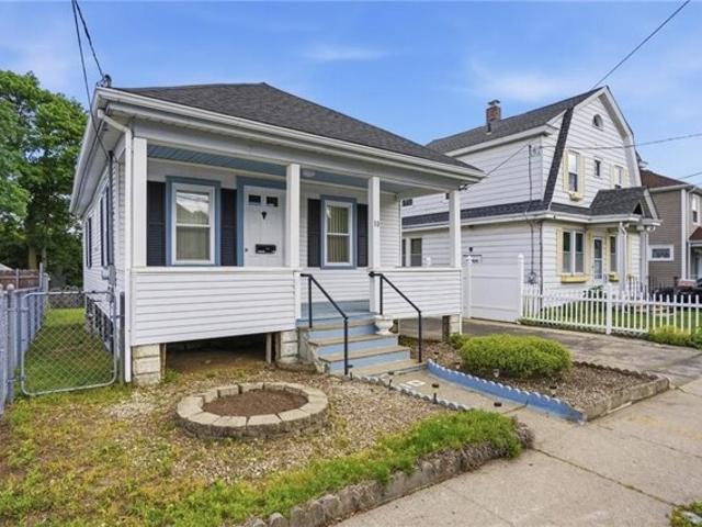 Mayflower St, East Providence, Home For Sale
