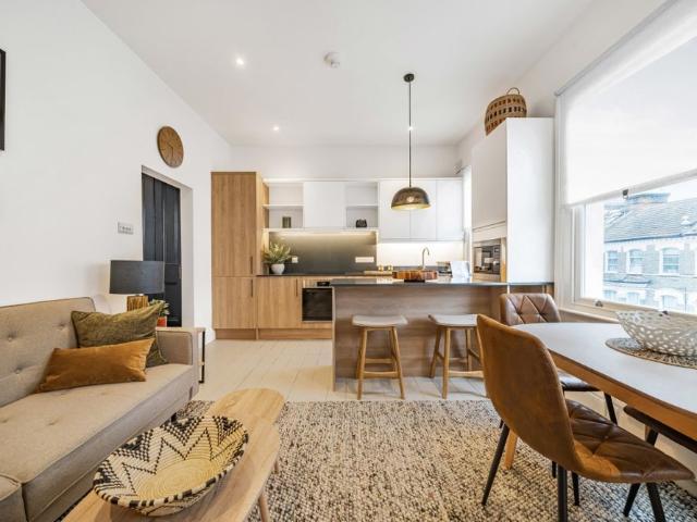 Mayflower Road, Clapham, London, SW9