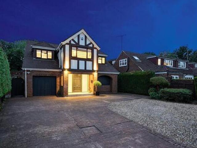 Mayflower Road, Park Street, 4 Bedroom Detached