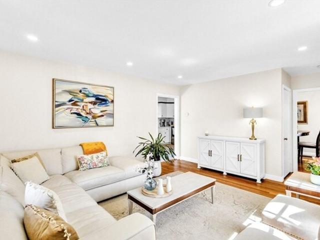 Mayflower Rd, Northborough, Home For Sale