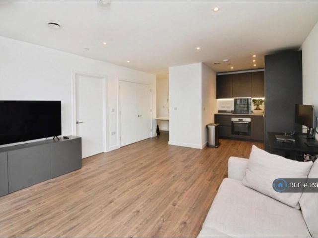 Mayfly Close, London, E3 1 bed flat to rent £2,000 pcm £462 pw