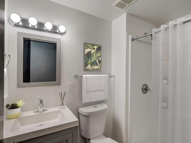 Mayn Suites Studio Apartment for Rent at 315 Maynard Ave S, Seattle, WA 98104 International District