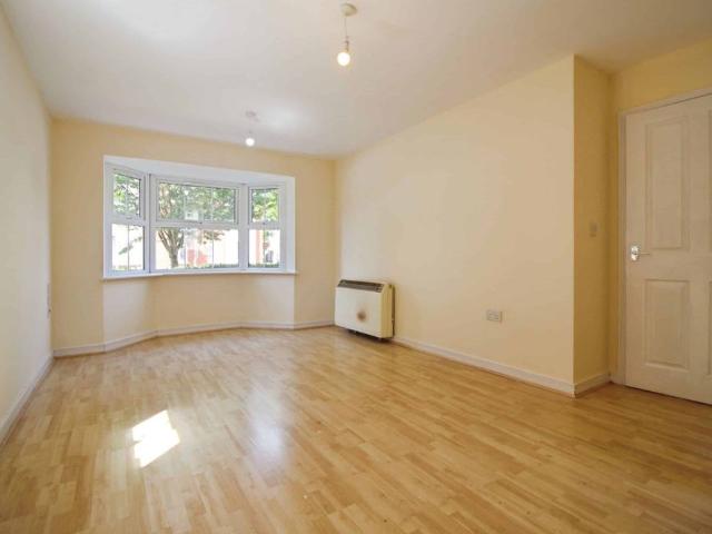 Mazurek Way, Swindon, Swindon, SN25