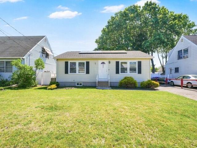 Mazarin St, Springfield, Home For Sale