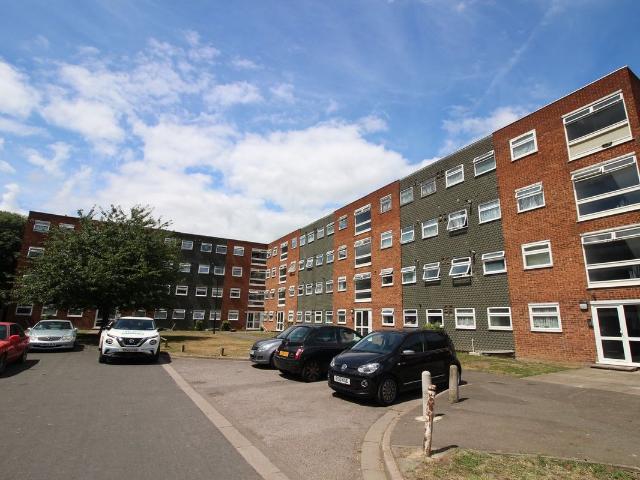 Memorial Close, Hounslow TW5, 2 bed flat to rent, £1,850 pcm | PrimeLocation