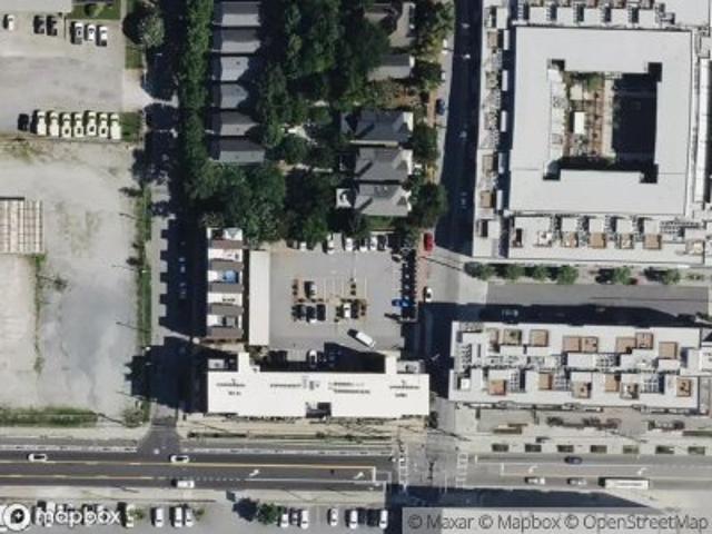 Memorial Dr SE