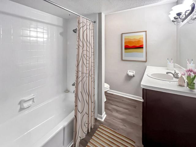 Memorial Fountain 2 Bedroom Apartment for Rent at 874 Yorkchester Dr, Houston, TX 77079 Memorial