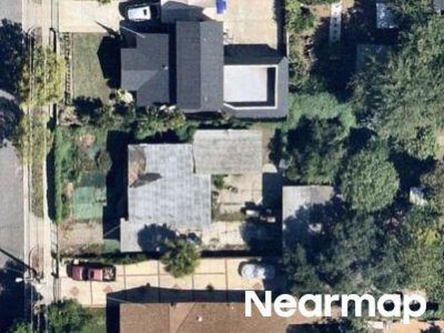 Mentone Ave