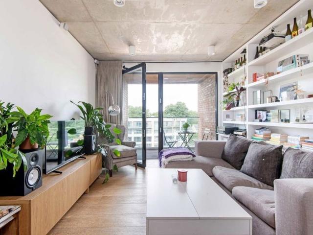 Mentmore Terrace, E8, London