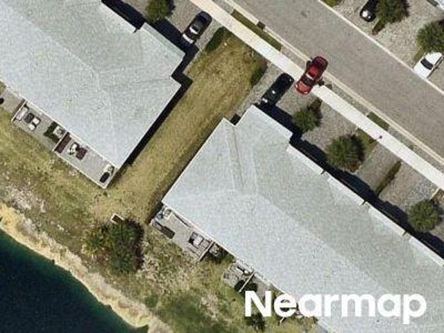 Mentmore Dr
