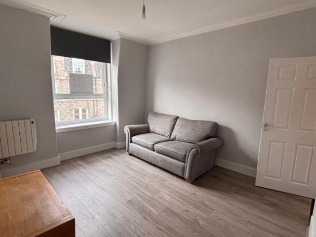 Menzies Road, Torry, Aberdeen AB11, 1 bed flat to rent, £500 pcm | PrimeLocation