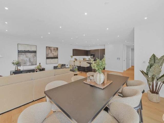Menara Point, Affinity View, Twelvetrees Park, E16