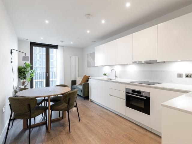 Menara Point, West Ham, London E16, 1 bed flat to rent, £2,000 pcm | PrimeLocation
