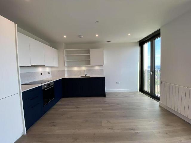 Menara Point, Twelve Trees Park. 2 bed apartment to rent £2,600 pcm £600 pw