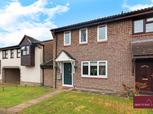 Mendip Road, Bracknell RG12 3 bed semi detached house to rent £4,080 pcm £942 pw