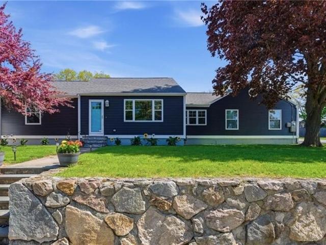 Mendon Rd, Cumberland, Home For Sale