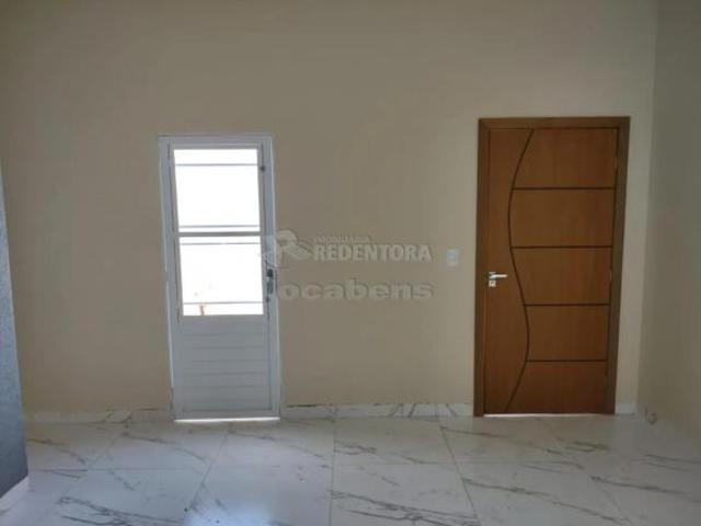 Menezes V Casa com 02 dormitórios