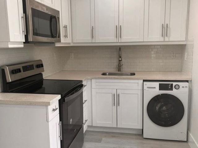Menores Ave 1 Bedroom Apartment for Rent at Menores Ave, Coral Gables, FL 33134 Douglas
