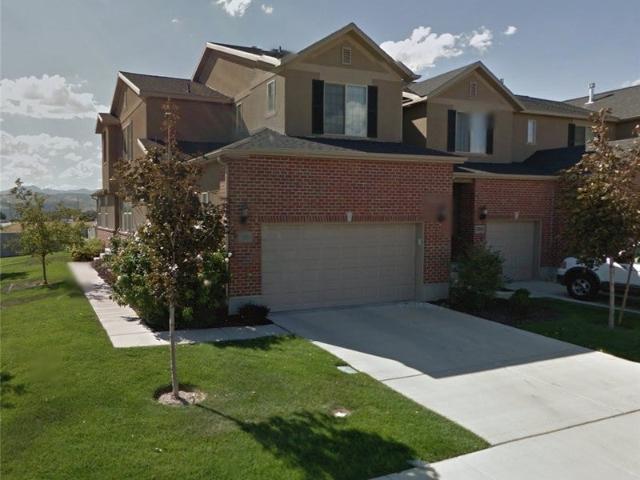 Mens Basement Apartment_Ivory Ridge