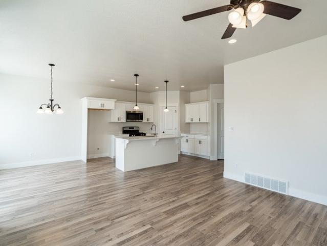 Men's private basement with garage parking!