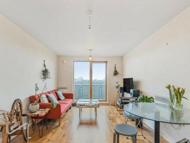 Meath Crescent, Bethnal Green, 2 Bedroom Flat