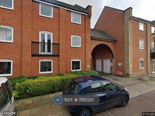 Meachen Road, Colchester CO2, 2 bed flat to rent, £1,250 pcm | PrimeLocation