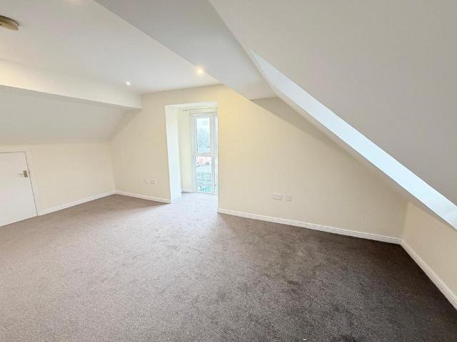Meachen Road, Colchester CO2 4 bed apartment to rent £1,550 pcm £358 pw